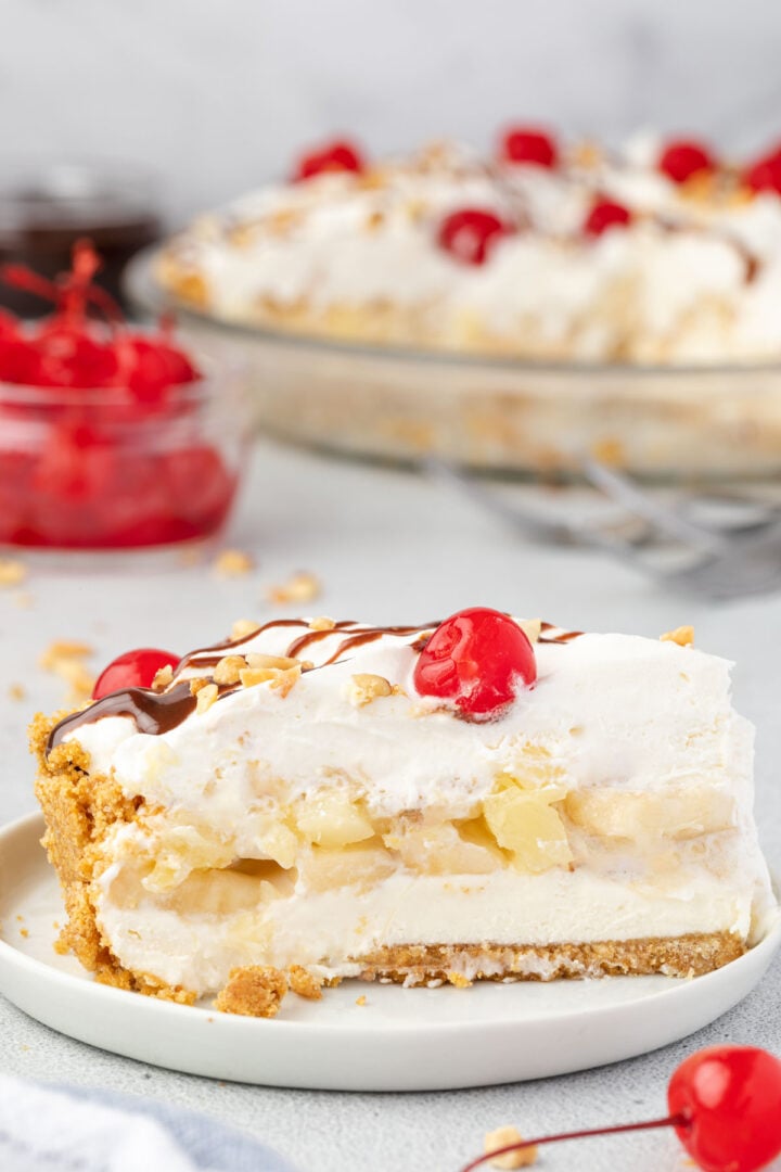 Easy No-Bake Banana Split Pie with Pineapple with Crushed Pineapple